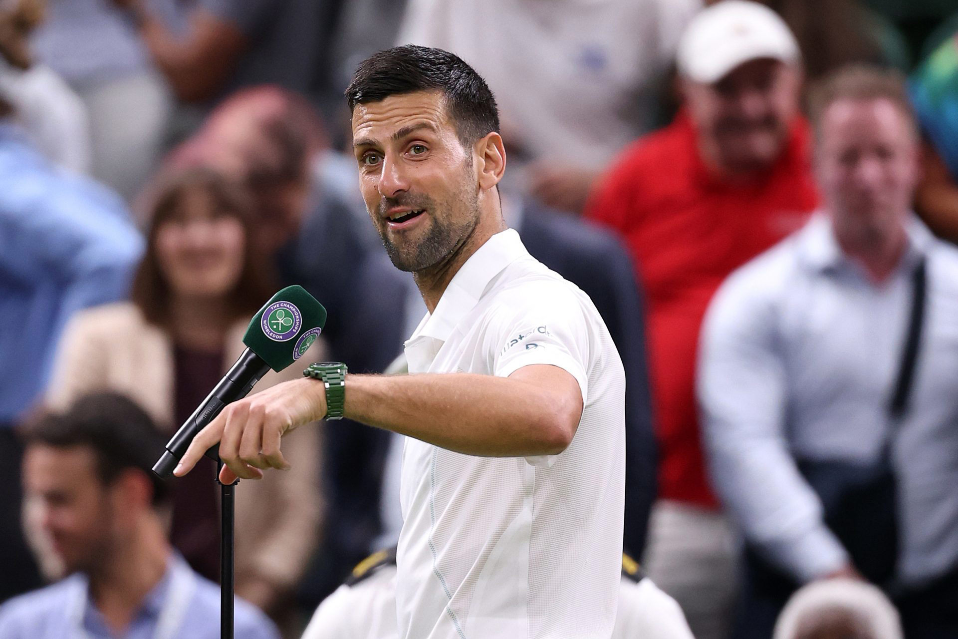 I Know All The Tricks Novak Djokovic Lashes Out At Wimbledon Crowd