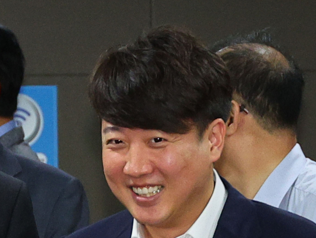 검찰 성접대 의혹 이준석 무고 사건 증거불충분 결정