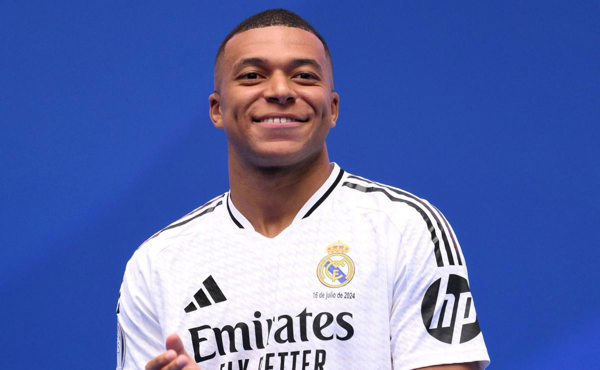 Kylian Mbappé Fue Presentado Como Jugador Del Real Madrid Frente A Un