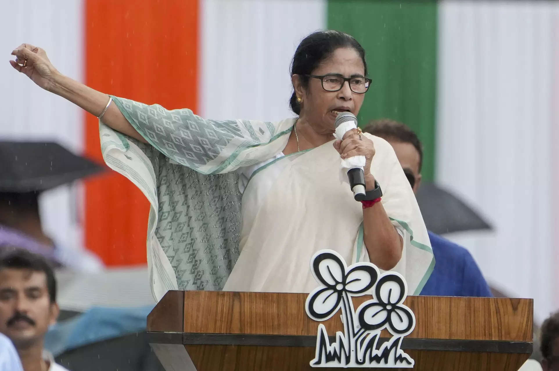 Mamata Banerjee Walks Out Of Niti Aayog Meet