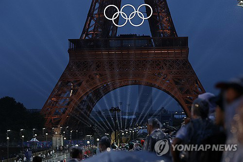 100년 만에 다시 파리 올림픽센강서 지구촌 축제 화려한 개막