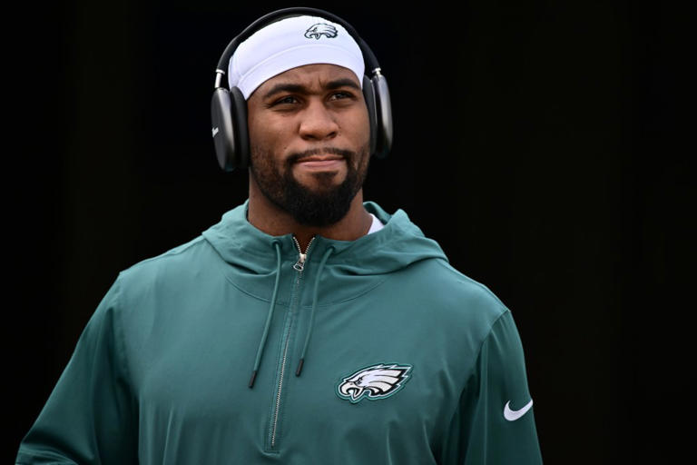 Haason Reddicks Fines For Jets Holdout Starting To Rack Up