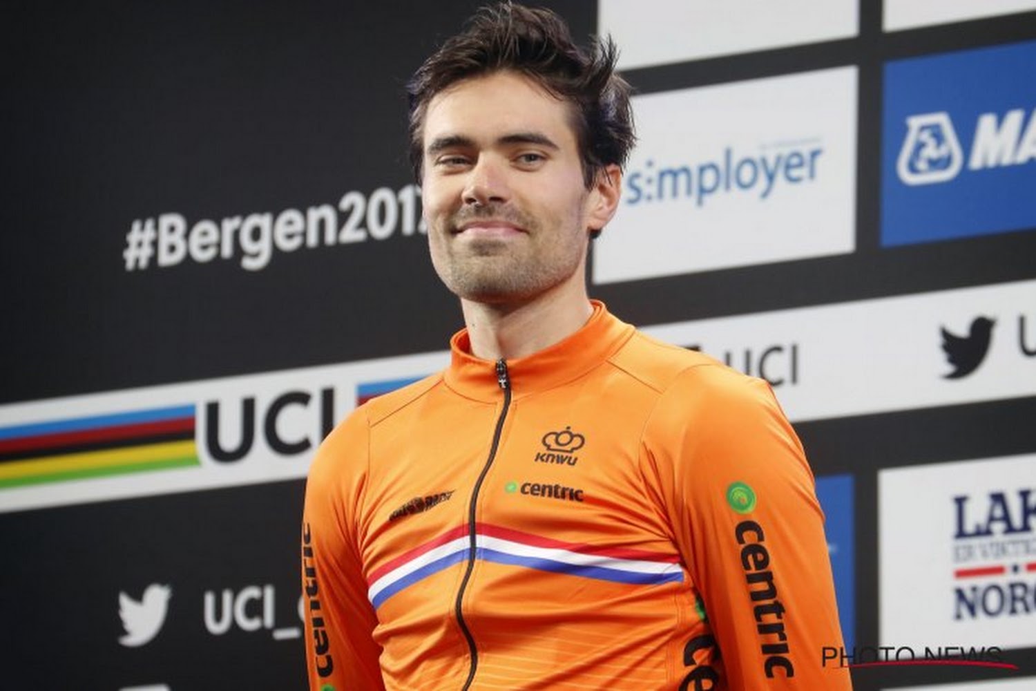 Giro Winnaar Tom Dumoulin En Annemiek Van Vleuten In De Bloemetjes