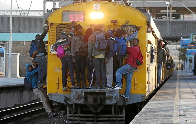 Metrorail Suspends Train Services After Protesters Block Lines