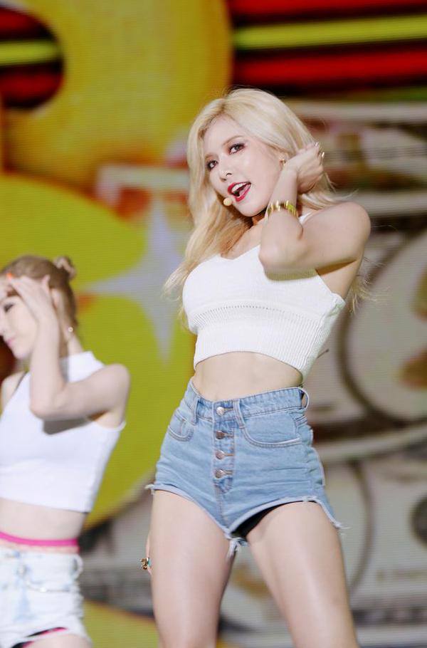 10 Times Hyuna Was A Sexy Queen With Abs For Days In Crop Tops Koreaboo