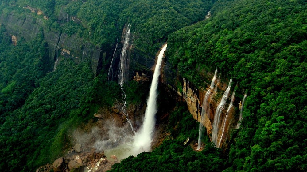 10 Most Beautiful Places To Visit In Monsoon In India Magicpin Blog