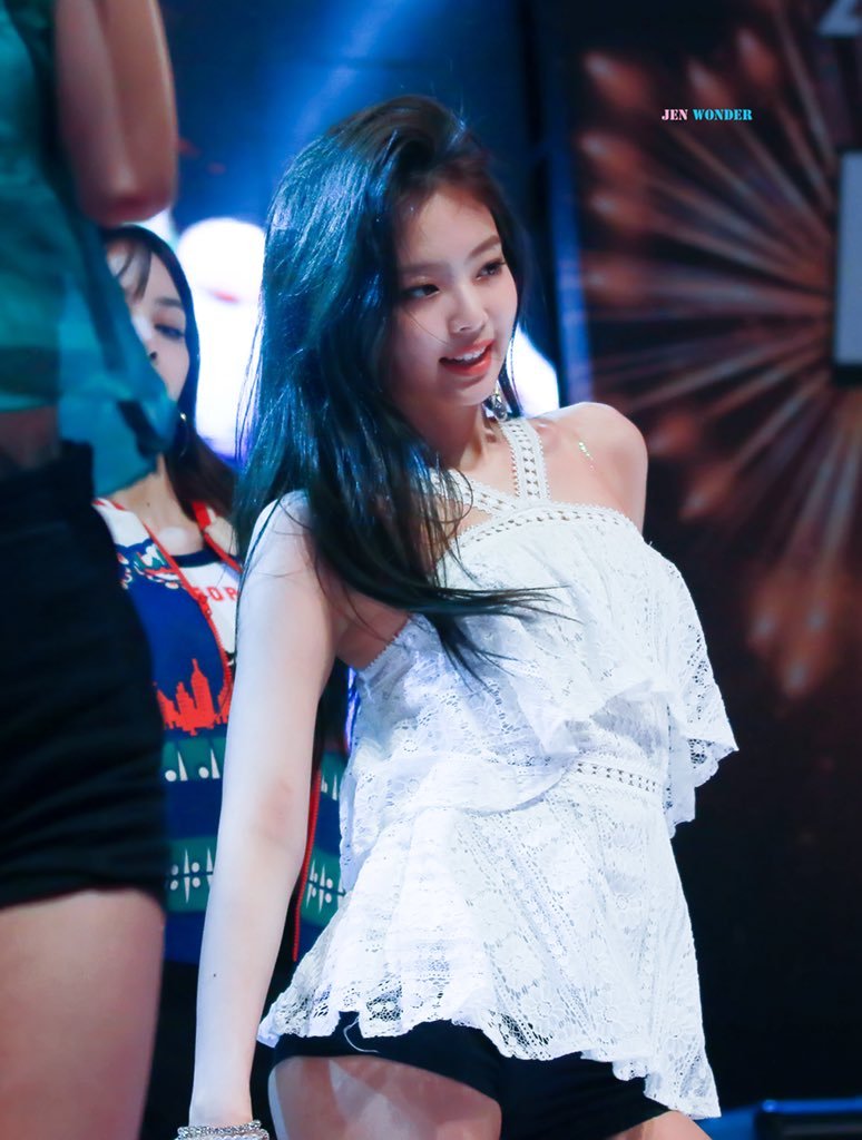 Top 10 Sexiest Outfits Of Blackpink Jennie 30 Photos Koreaboo