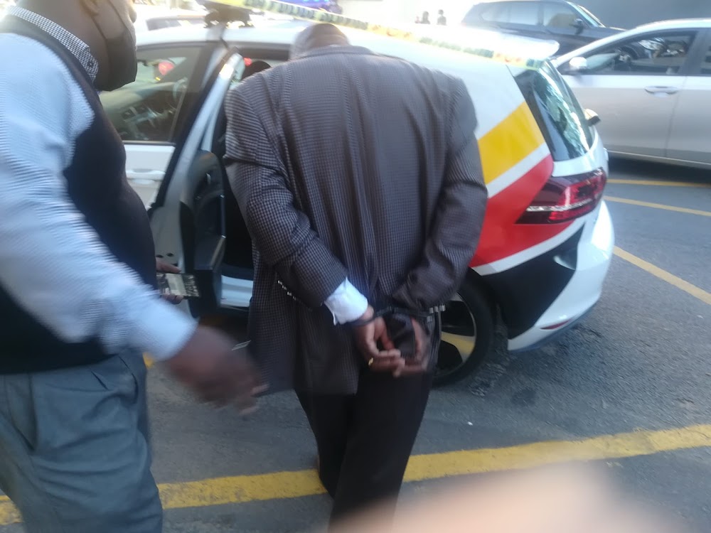 Hawks Arrest Cop Who Repeatedly Extorted Money From Drug Dealer