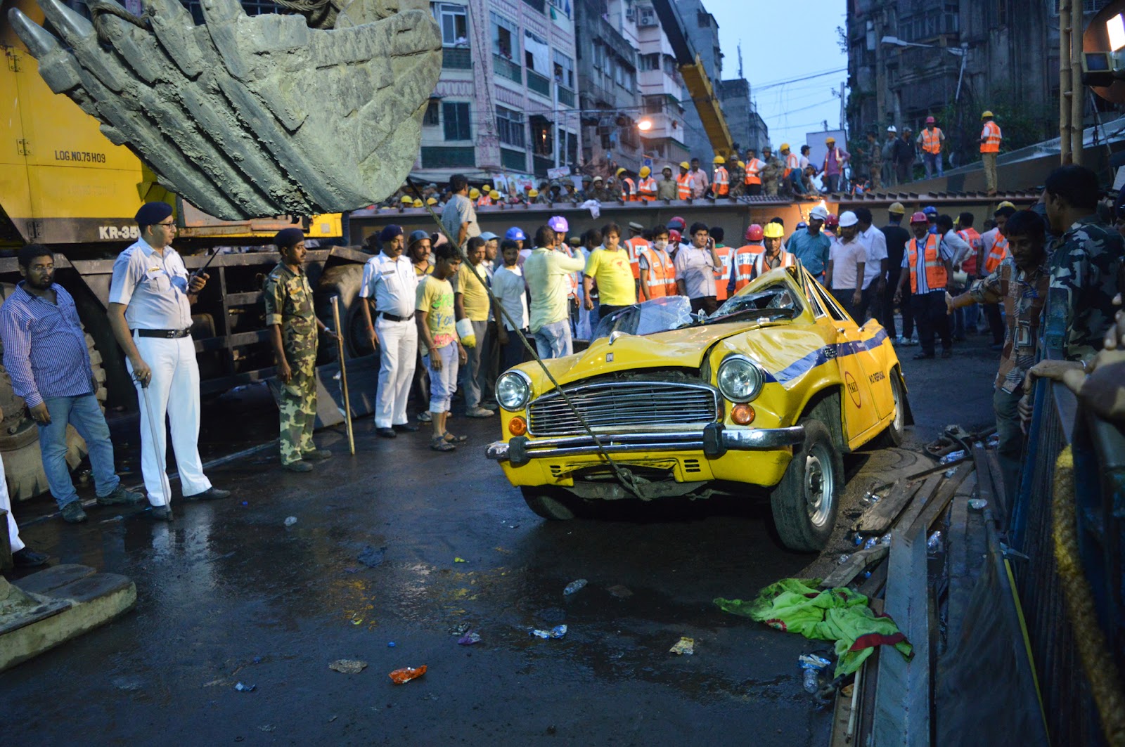 In Photos The Kolkata Flyover Collapse 24 Dead