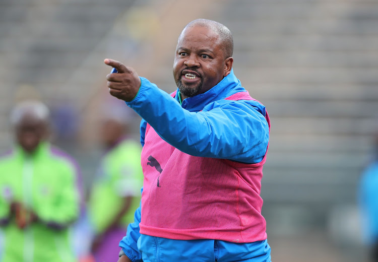 Sundowns Co Coach Manqoba Mngqithi George Maluleka Is Going Nowhere