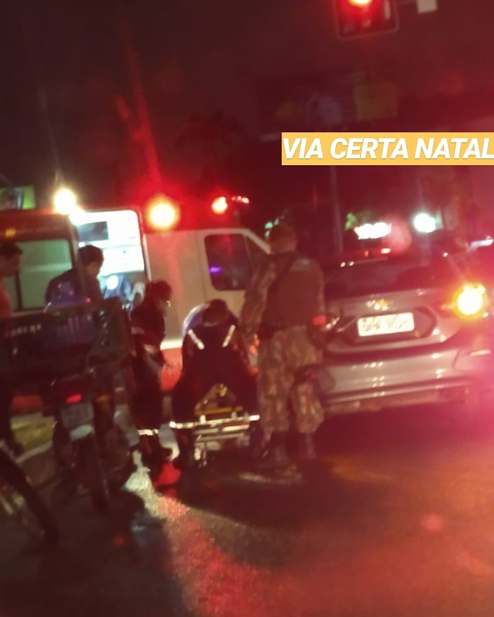 Acidente Carro X Moto Na Roberto Freire Deixa Trânsito Lento A Partir