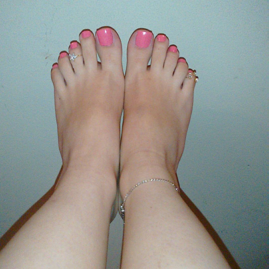 Beautiful Female Feet Russian Girl Showing Her Pretty Toenails