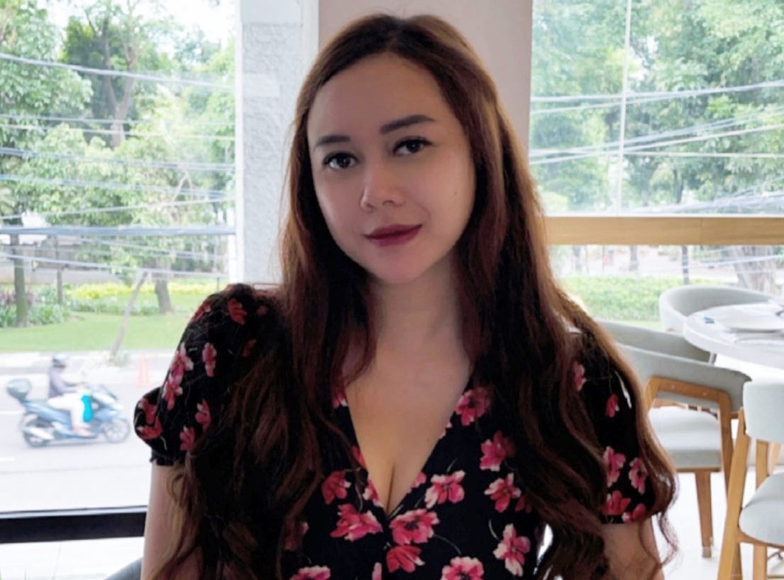 Potret Aura Kasih Pakai Dress Ketat Bikin Netizen Pusing Body Goals