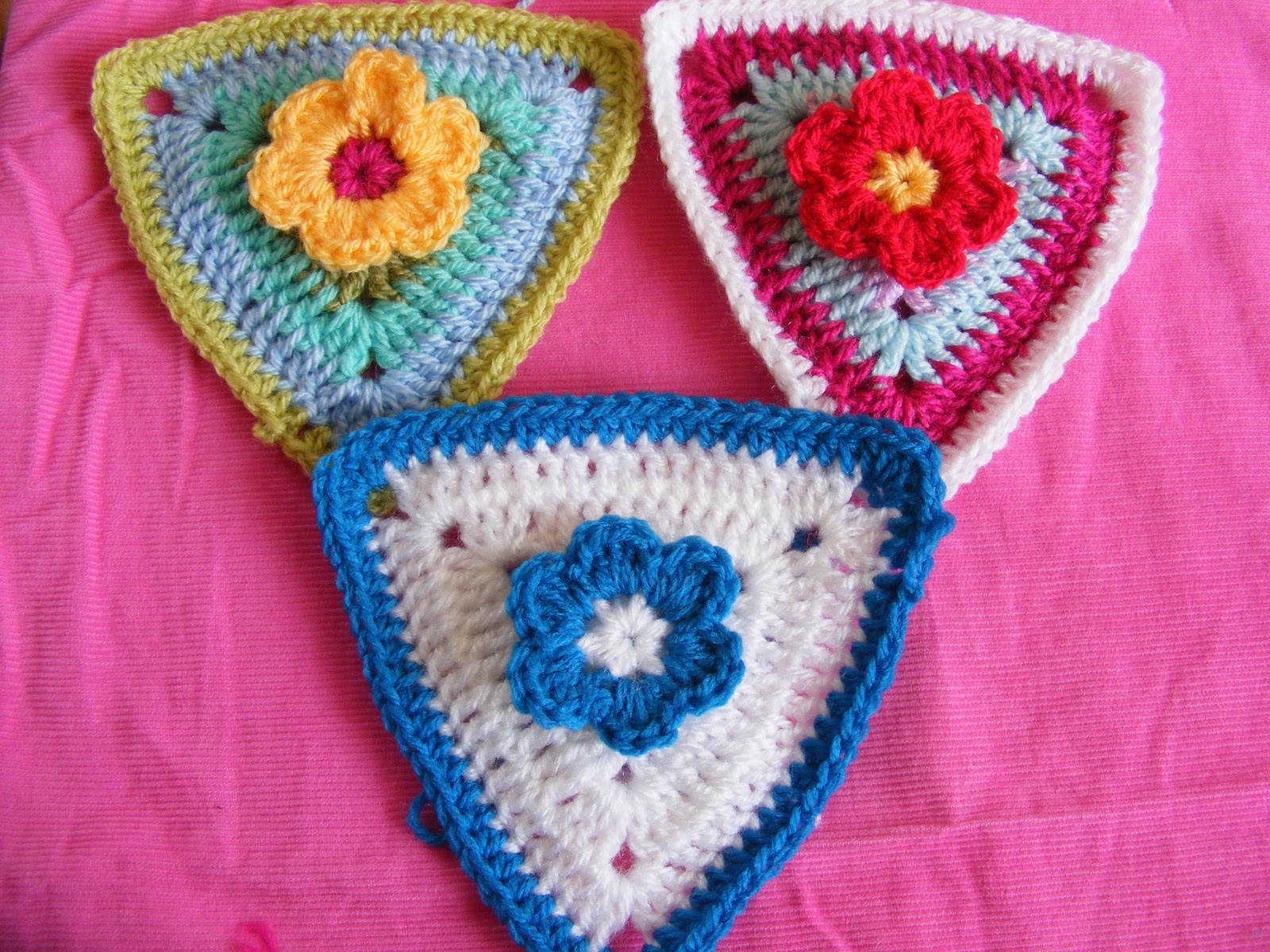 Pinkfluffywarrior Crochet Flower Bunting Triangles Pattern