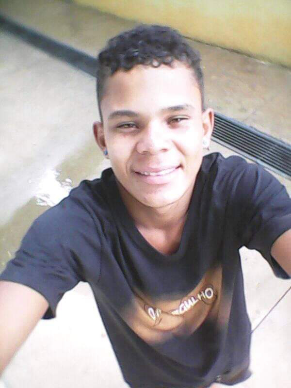 Jovem É Assassinado No Bairro Nova EsperanÇa Em JaÍba Mg