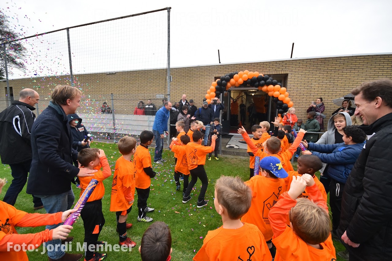 Nieuwe Kleedkamers Bij Vv Smitshoek Officieel Geopend Barendrechtnunl