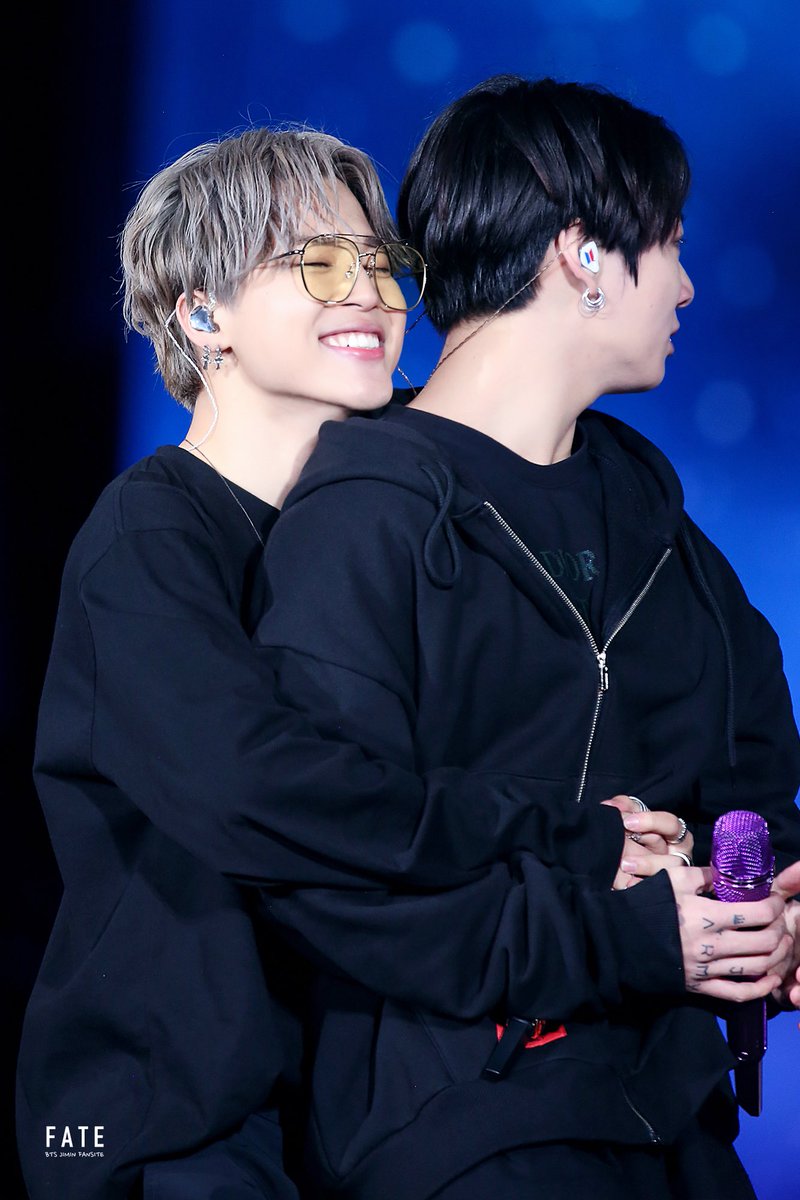 Jimin Wiped Jungkooks Tears Away At Btss Final Speak Yourself Concert