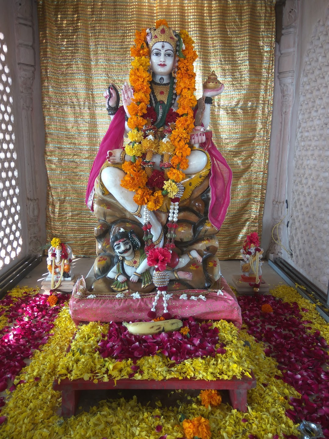 Ishwarasashya Trust Swami Shri Ishwarananda Giri Maharaj Samadhi