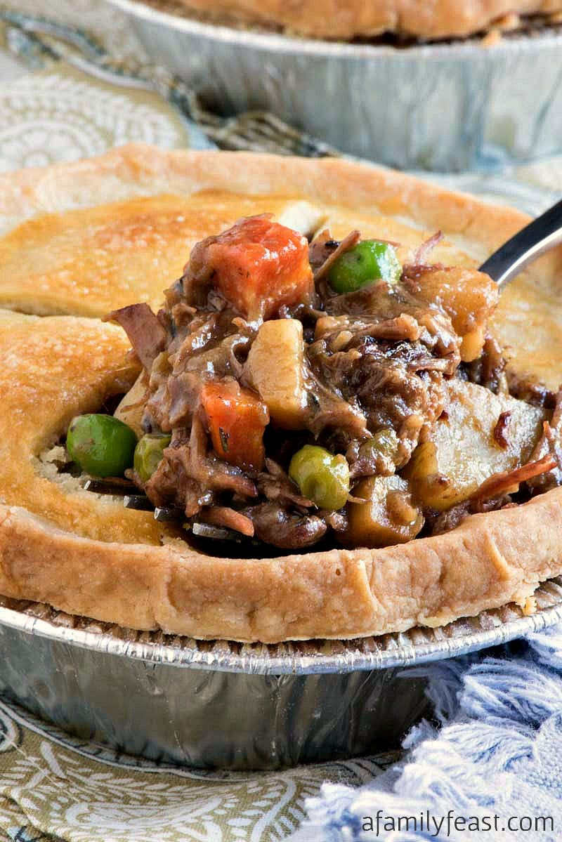 Easy Recipe Tasty Beef Pot Pie Casserole Pioneer Woman Recipes Dinner