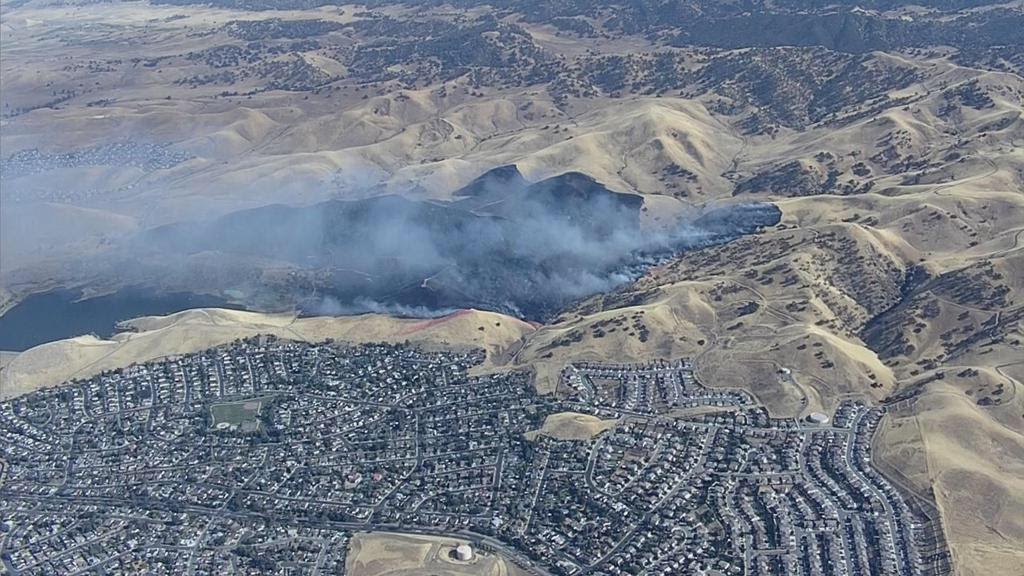 Cfn California Fire News Cal Fire News Ca Scu Loma Fire Antioch