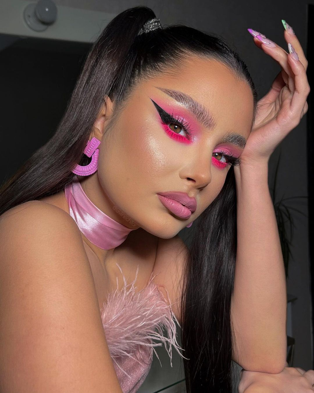 How To Wear Pink Eyeshadow Here Are 13 Stunning Looks For You To Try