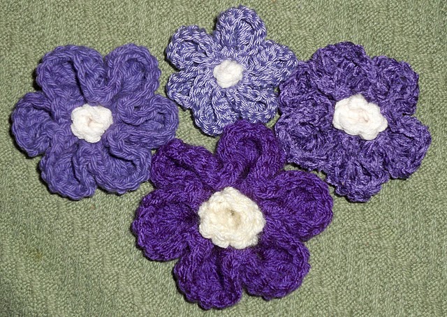 Crafty Woman Creations Pretty 6 Petal Flower