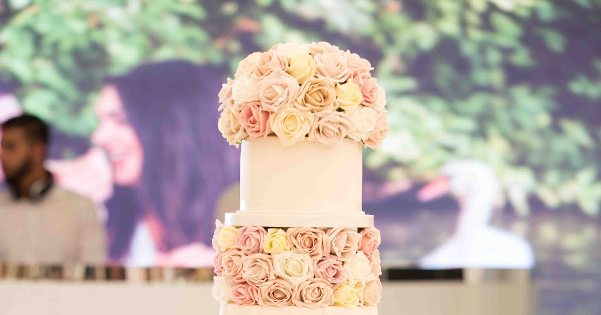 How To Stack A Five Tier Wedding Cake Robert Blair Torta Nuziale