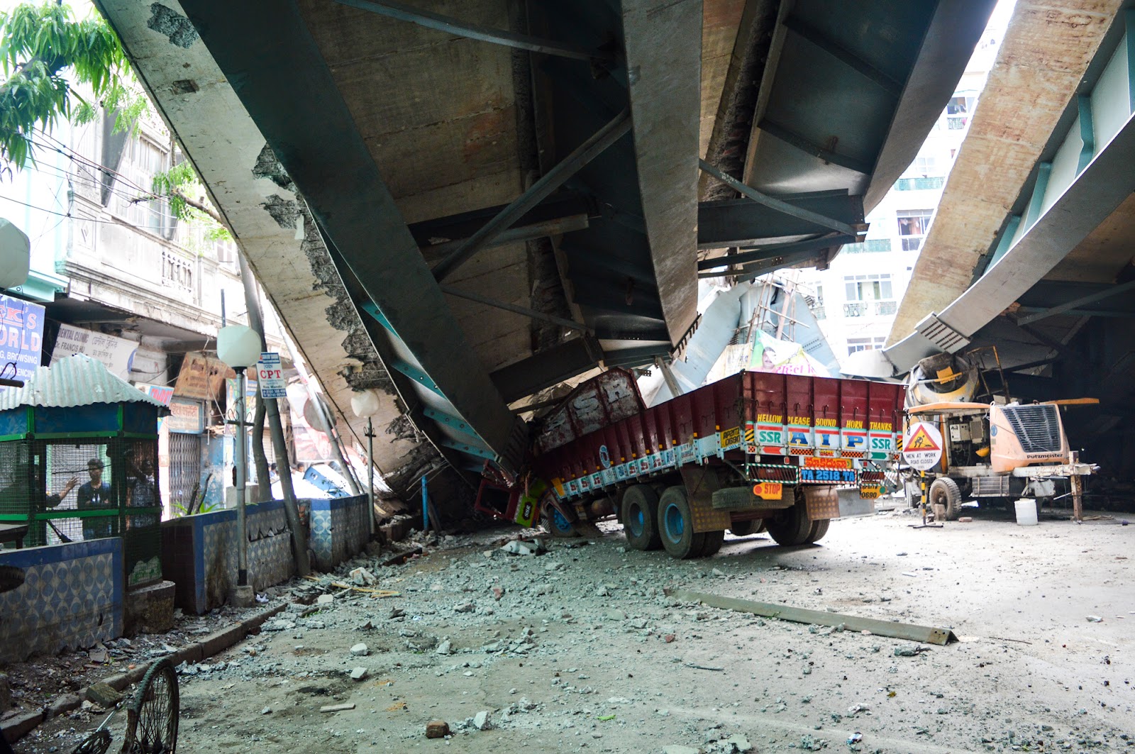 In Photos The Kolkata Flyover Collapse 24 Dead