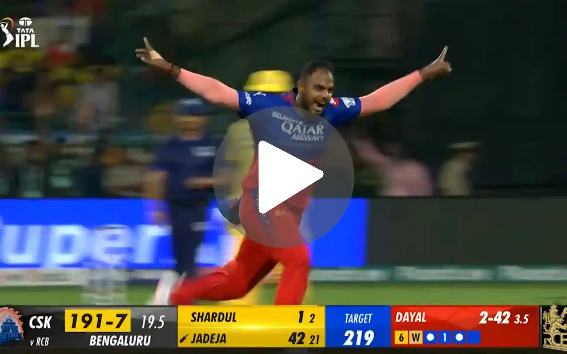 Watch Yash Dayal Shows Nerves Of Steel Against Dhoni Jadeja Takes