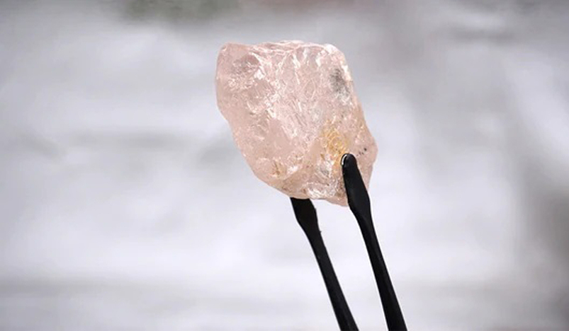 Pink Diamond Found In Angola May Be The Largest Ever
