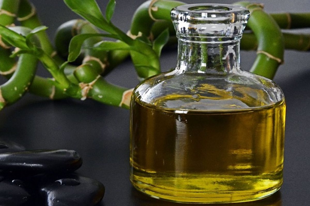 Olio Di Argan Puro Proprietà Benefiche E Usi Dellolio Del Marocco