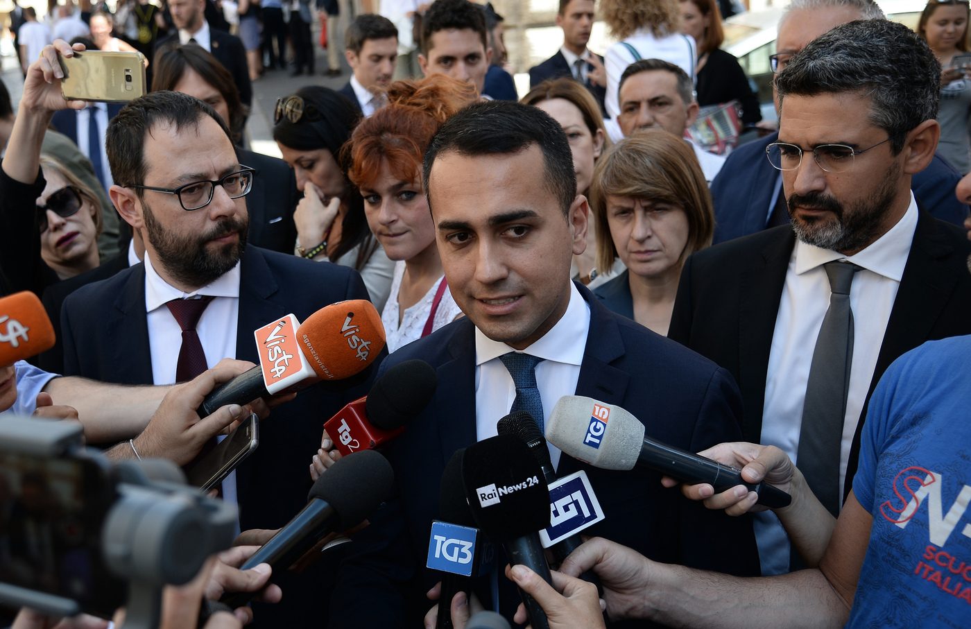 Taglio Dei Parlamentari Di Maio Via I Privilegi Meno Politici E