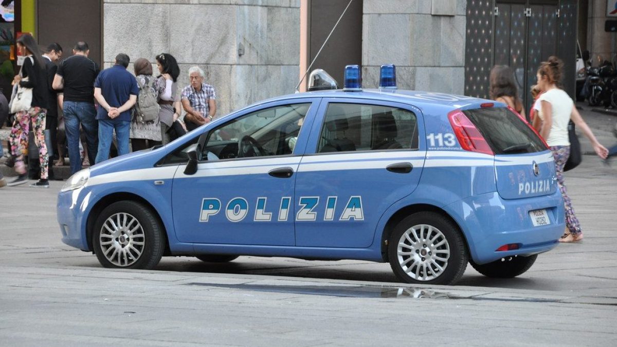 Giallo A Firenze Uomo Trovato Morto In Una Camera D