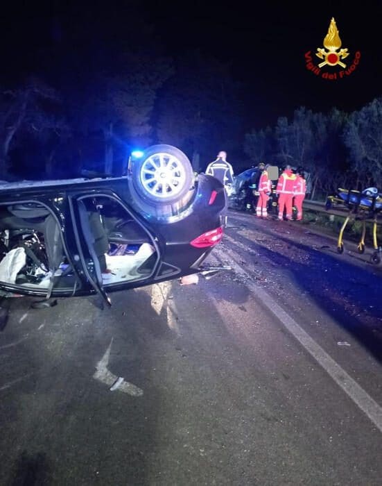 Scontro Frontale Tra Auto Nel Brindisino Morti 18enne E 32enne 4