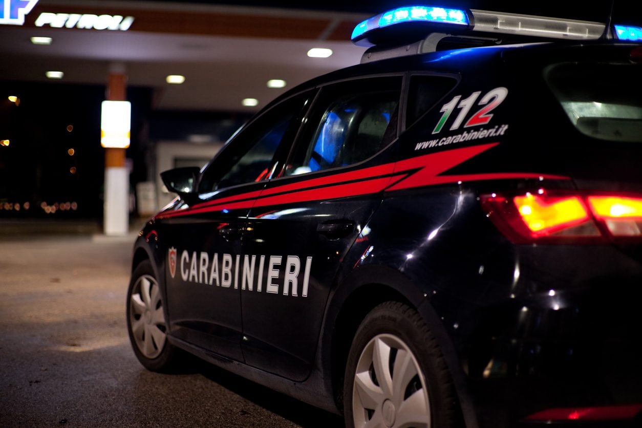 Le Offrono Un Passaggio A Casa E La Violentano Ragazza Di 23 Anni